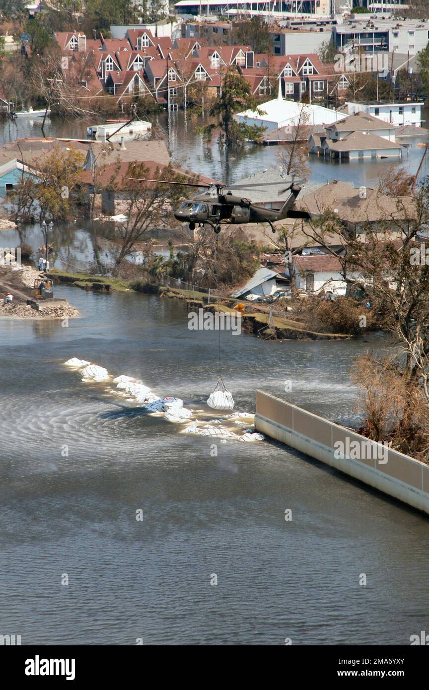 050904-A-0000D-072. A Texas Army National Guard (TXARNG) UH-60 Black ...