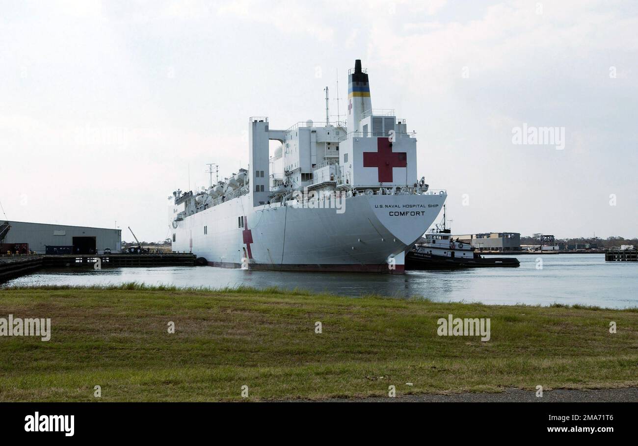 050909-N-6436W-013. Subject Operation/Series: JOINT TASK FORCE (JTF) KATRINA Base: Pascagoula ...