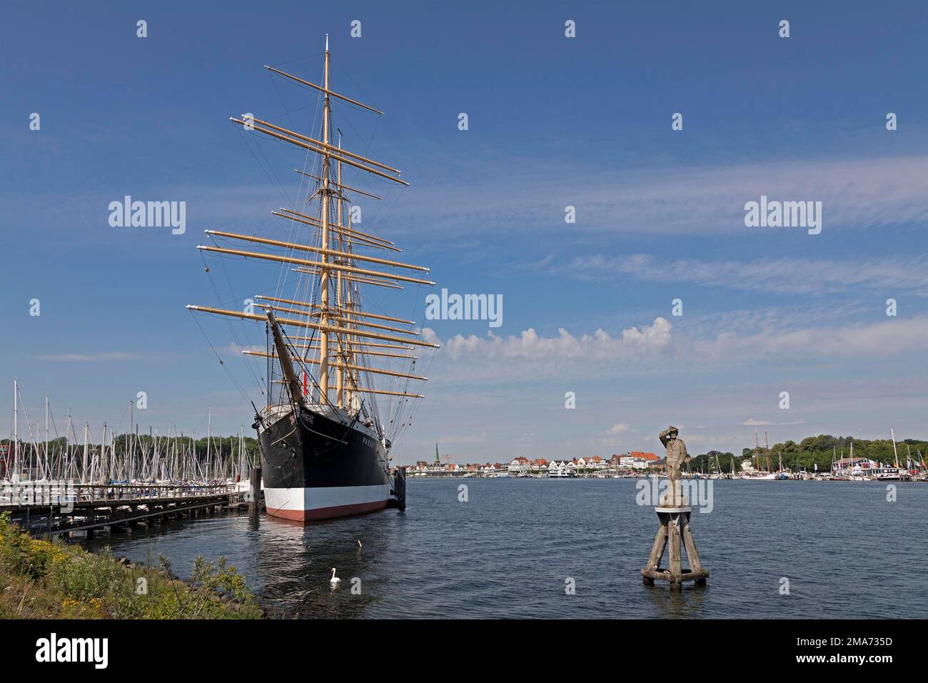 Museum sailing ship Passat, Fiete statue, Priwall, Travemuende, Luebeck ...