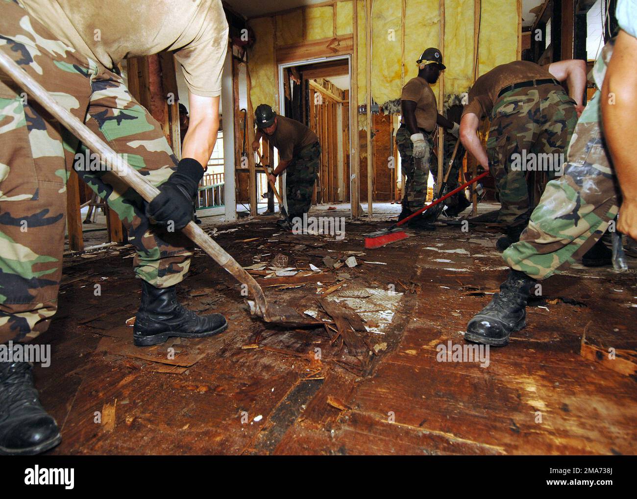 Katrina flood usa hi-res stock photography and images - Alamy