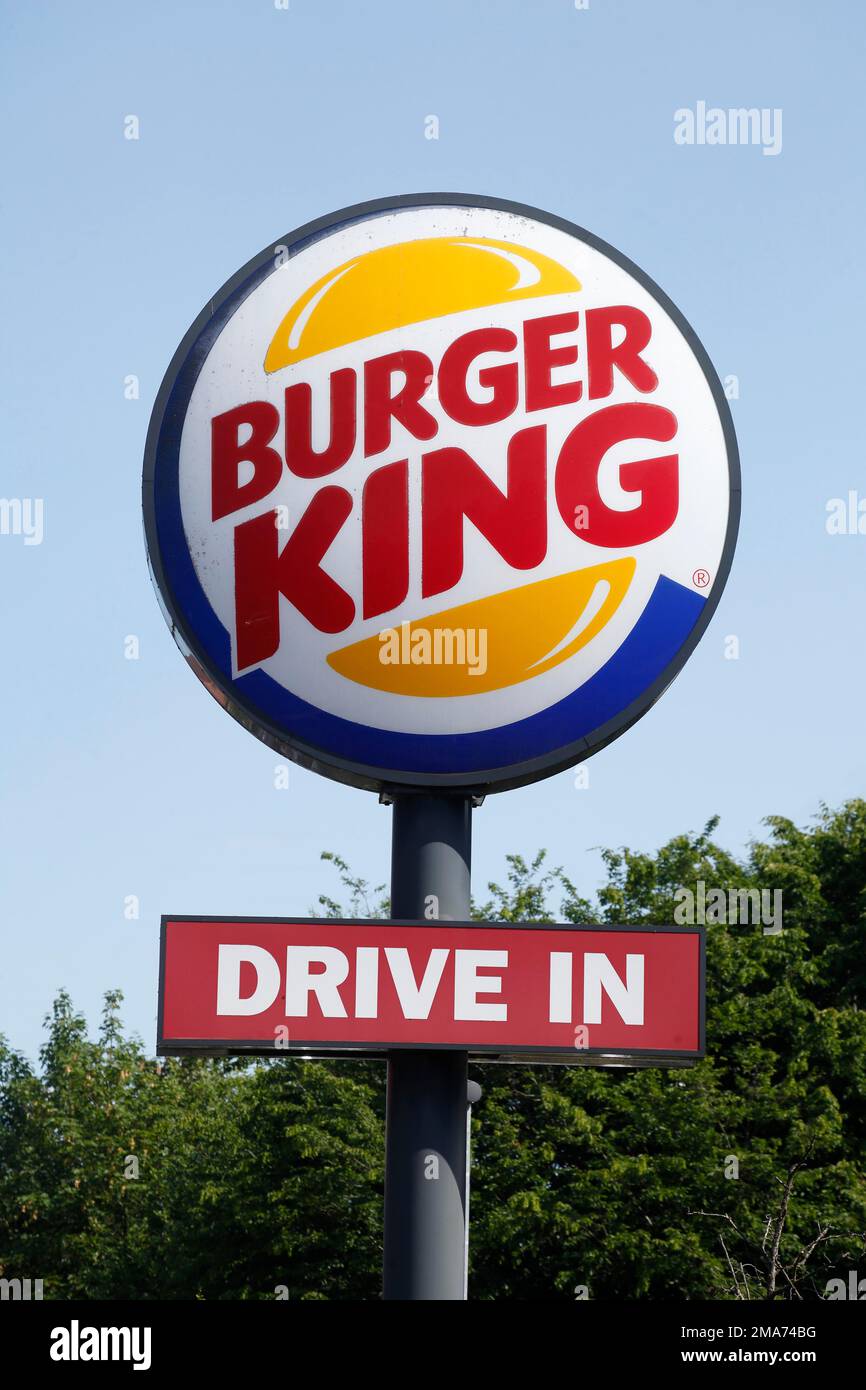 Logo Burger King, Drive in, Germany Stock Photo - Alamy