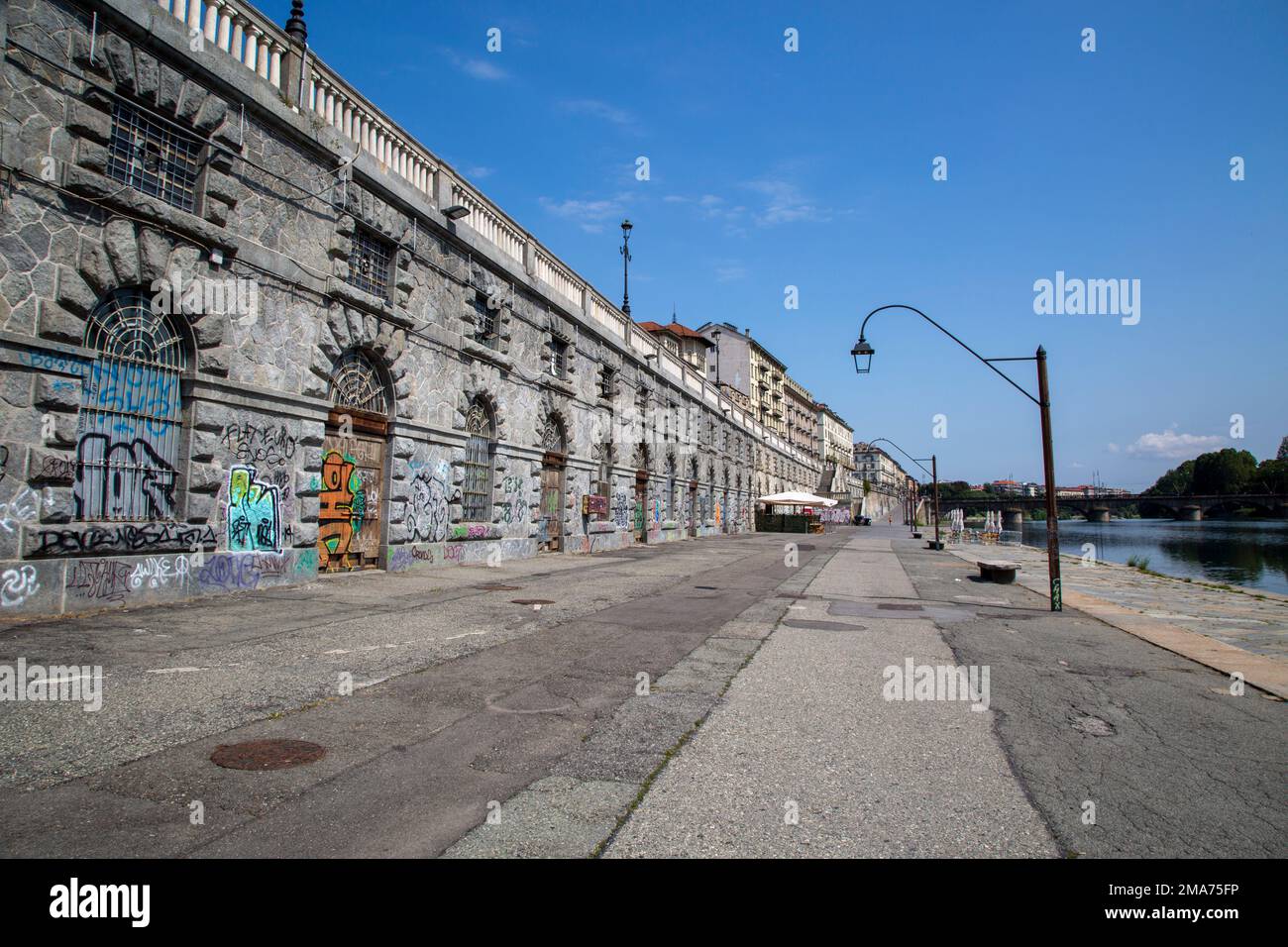 Po river banks hi-res stock photography and images - Alamy