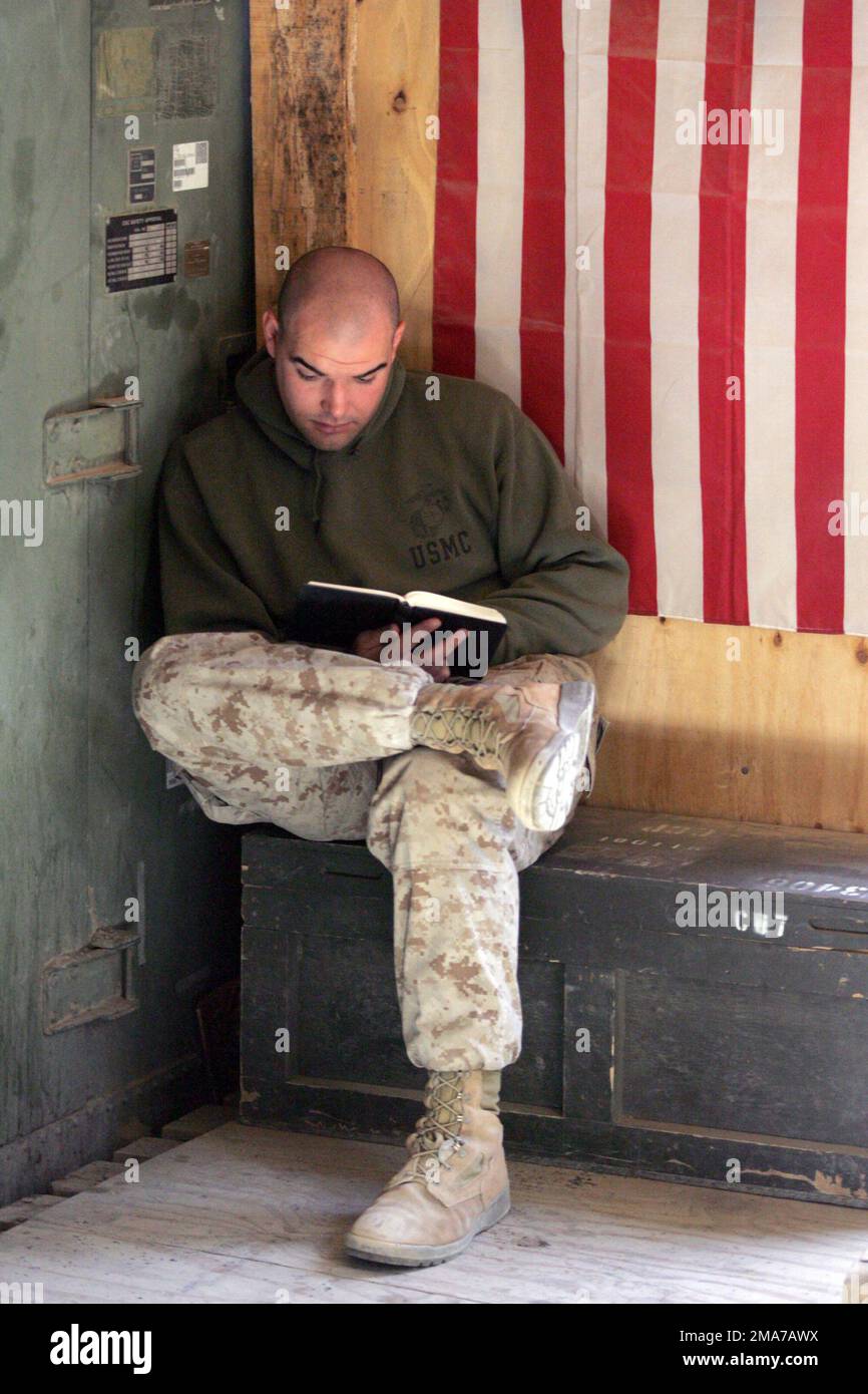 Usmc comcam hi-res stock photography and images - Alamy