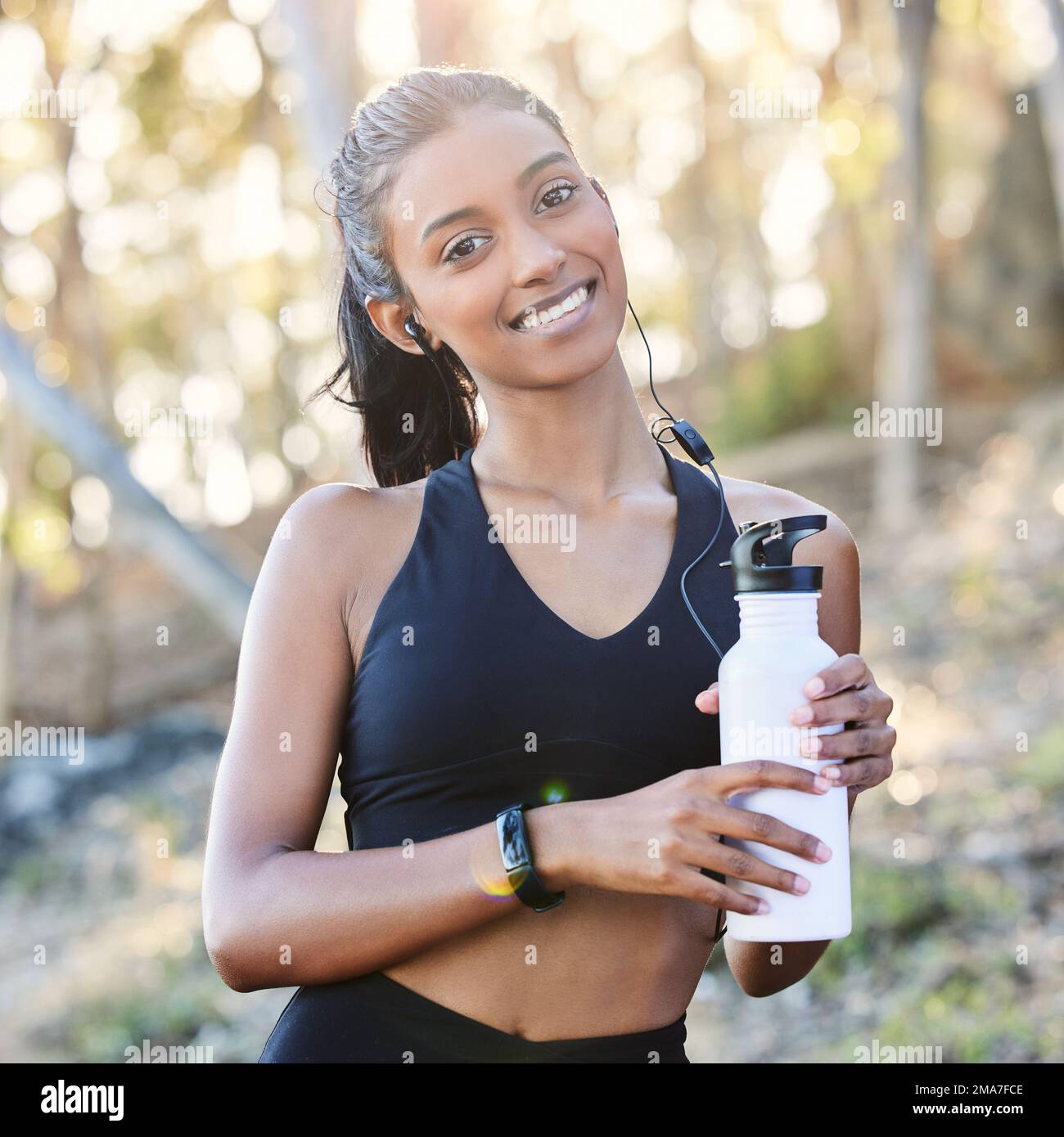 Drinking water after working out hi-res stock photography and images ...