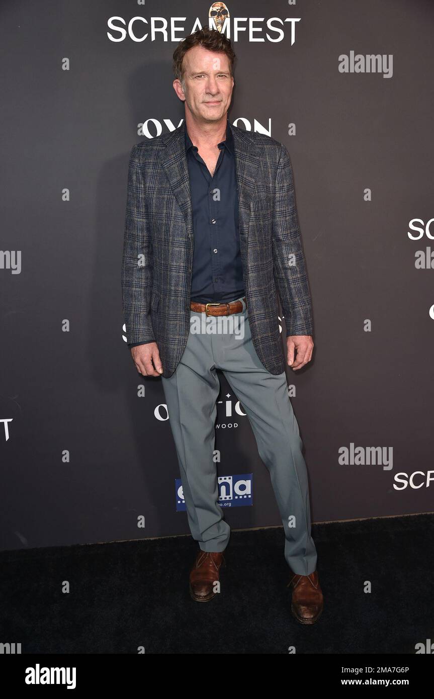 Thomas Jane arrives at a red carpet event for "Slayers " during ...