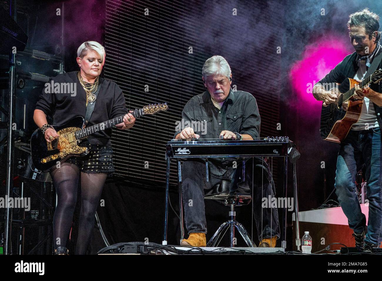 Natalie Maines, left, of The Chicks and her father Lloyd Maines perform ...