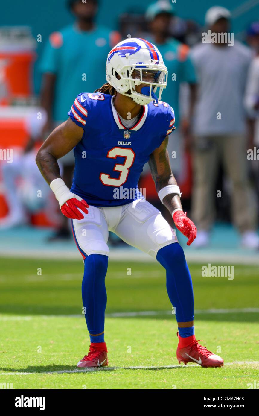 Buffalo Bills safety Damar Hamlin (3) runs a play during an NFL ...