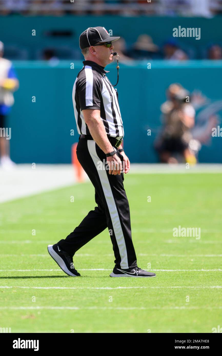 Down judge danny short hi-res stock photography and images - Alamy