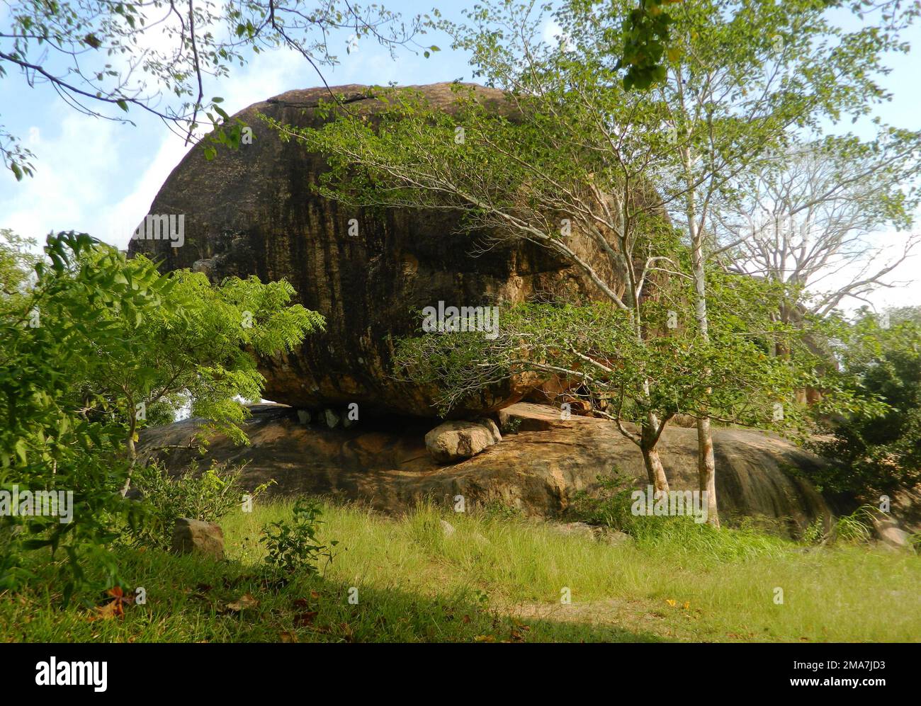 The Anuradhapura Kingdom, the first established kingdom in ancient Sri ...