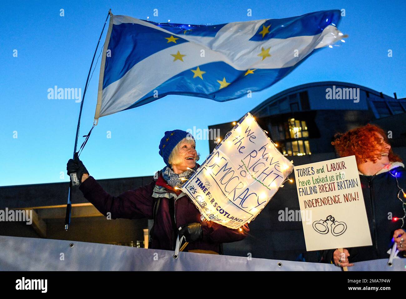 Pro Independence supporters at an All Under One Banner rally outside ...