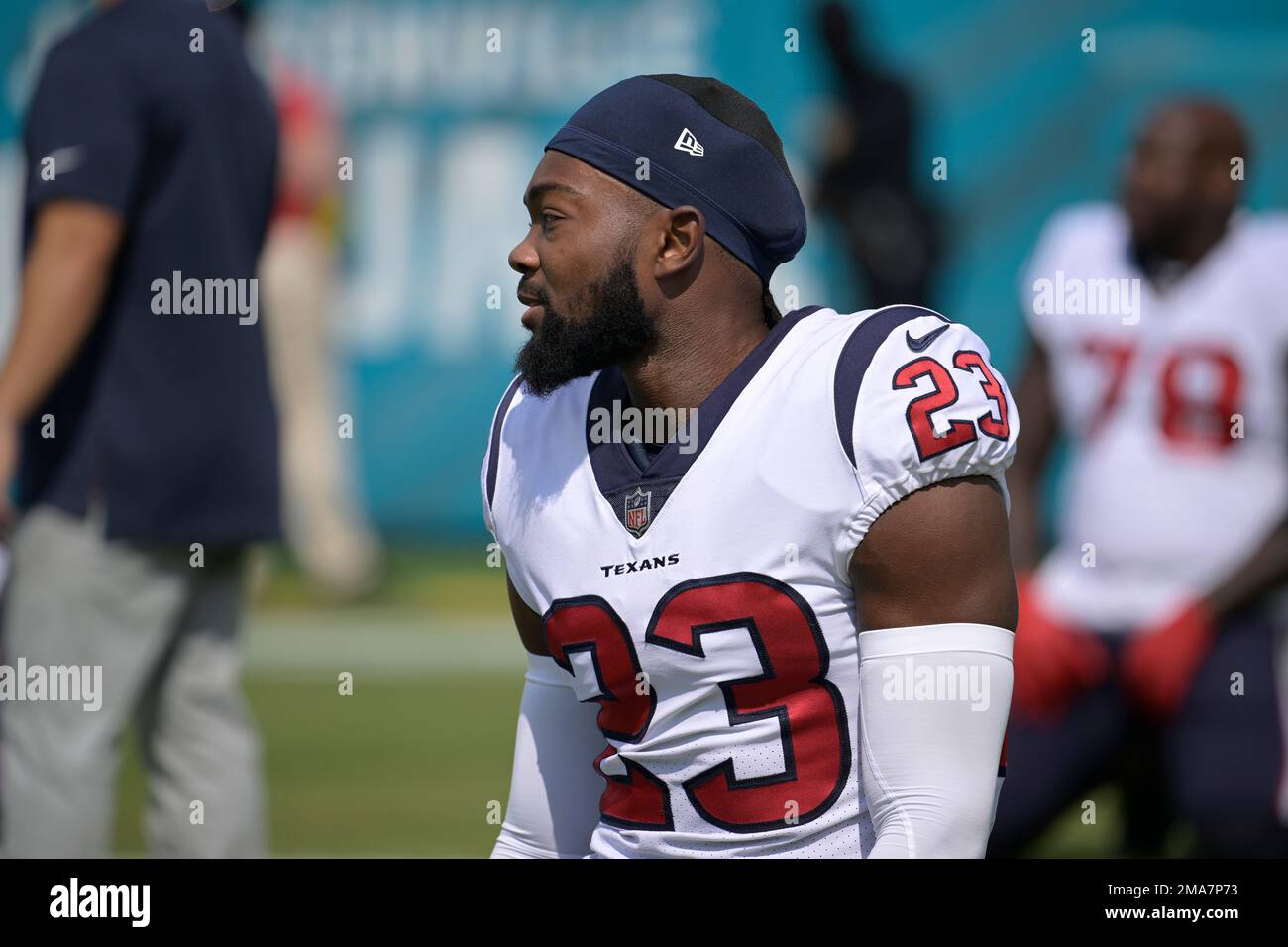Houston Texans safety Eric Murray (23) warms up before an NFL football ...