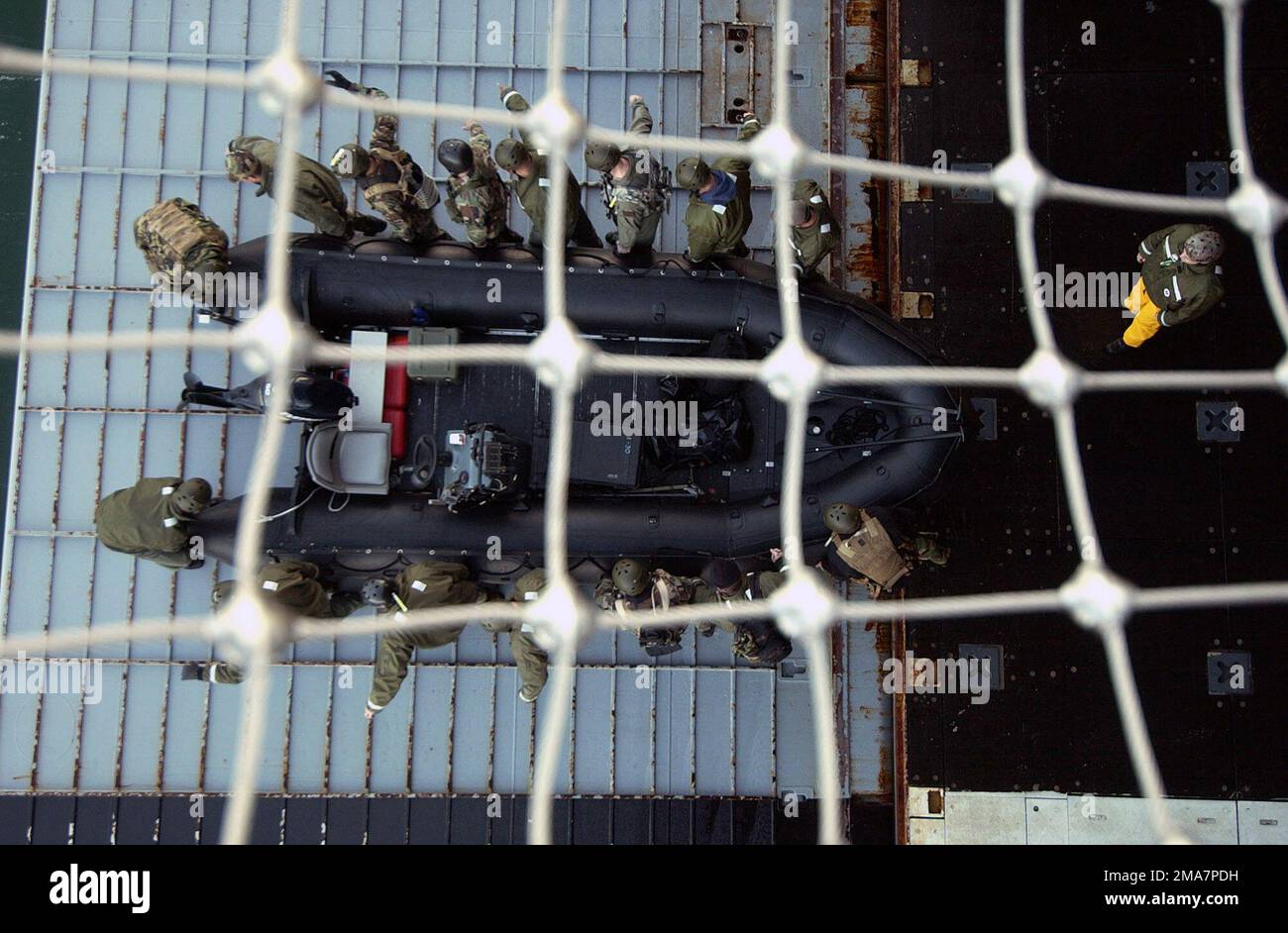 Uss comstock lsd 45 hi-res stock photography and images - Alamy