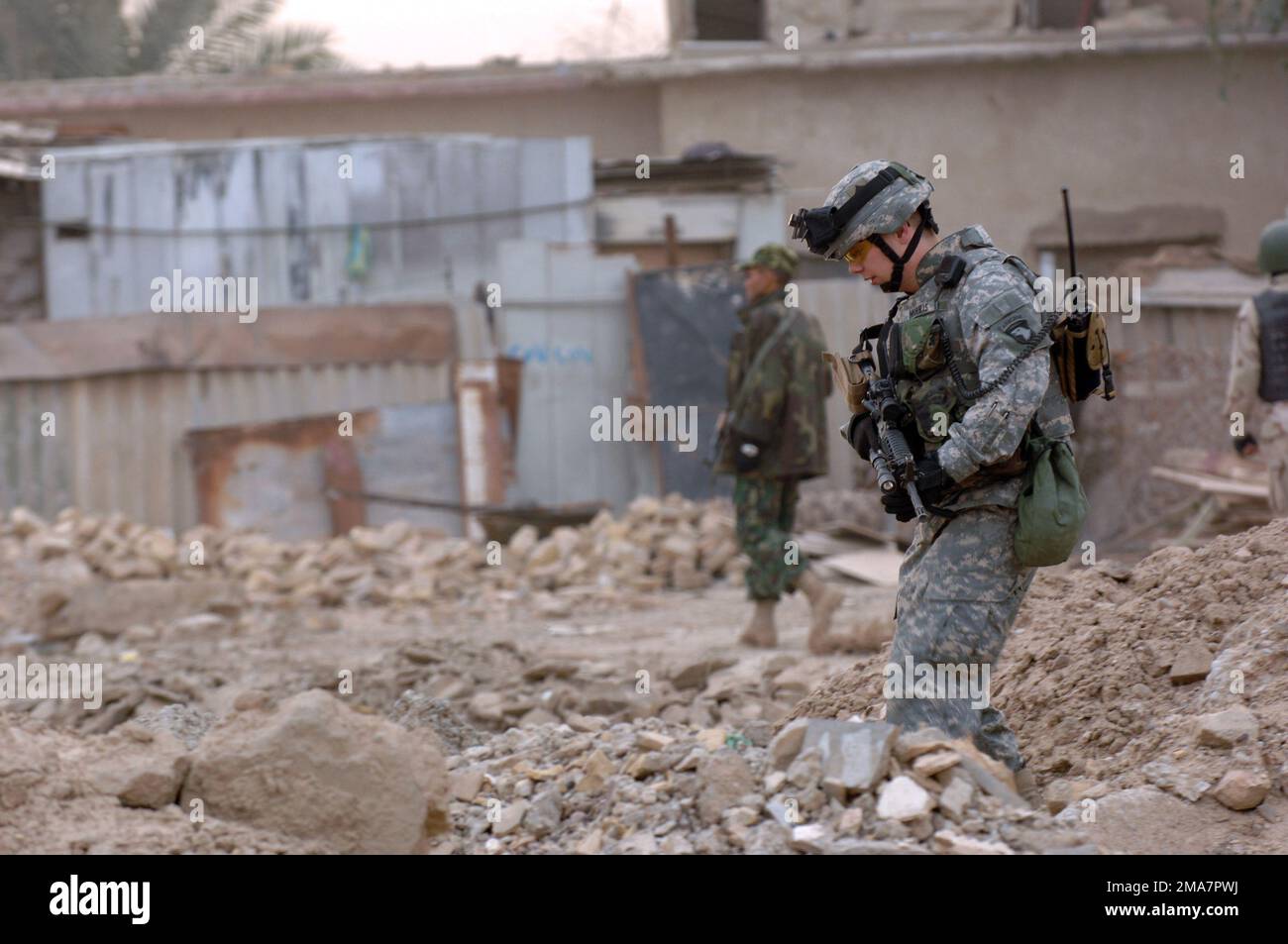 060123-A-6365W-063. Subject Operation/Series: IRAQI FREEDOM Base: Fob ...