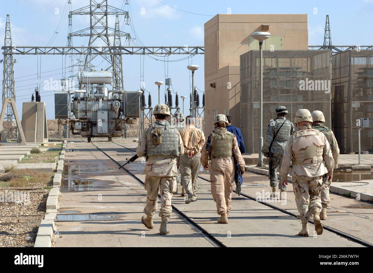 060129-A-7969G-022. Subject Operation/Series: IRAQI FREEDOM Base: Camp ...