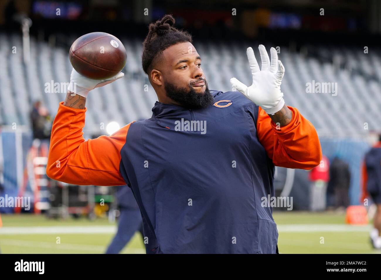 Chicago Bears defensive end Angelo Blackson (90) warms up prior to an ...