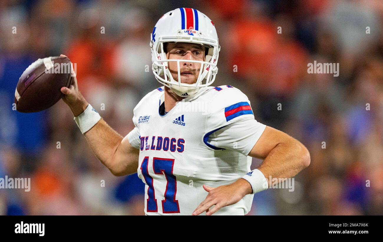 Louisiana Tech quarterback Parker McNeil (17) throws during an NCAA ...