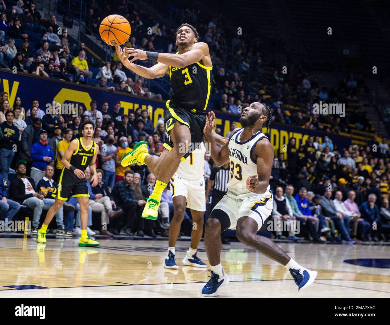 January 18 2023 Berkeley, CA U.S.A. Oregon guard Keeshawn Barthelemy (3 ...