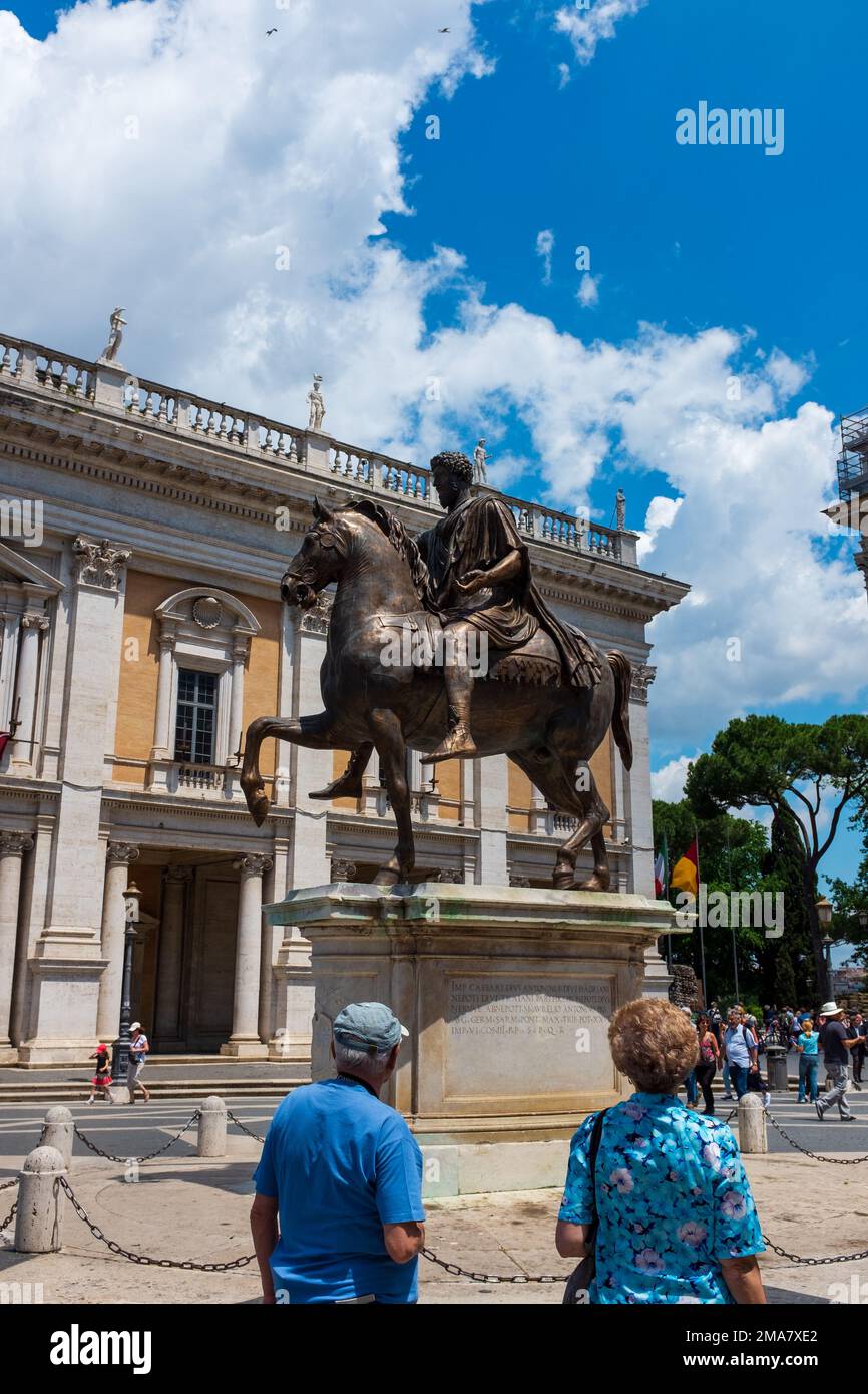 People in Rome the Italian capital Stock Photo - Alamy