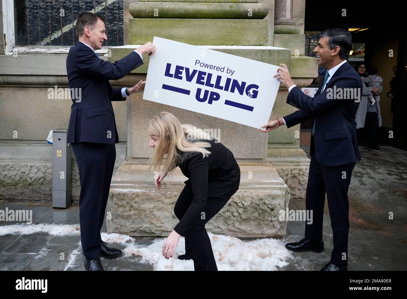 Chancellor Jeremy Hunt (left), Sara Britcliffe MP and Prime Minister ...