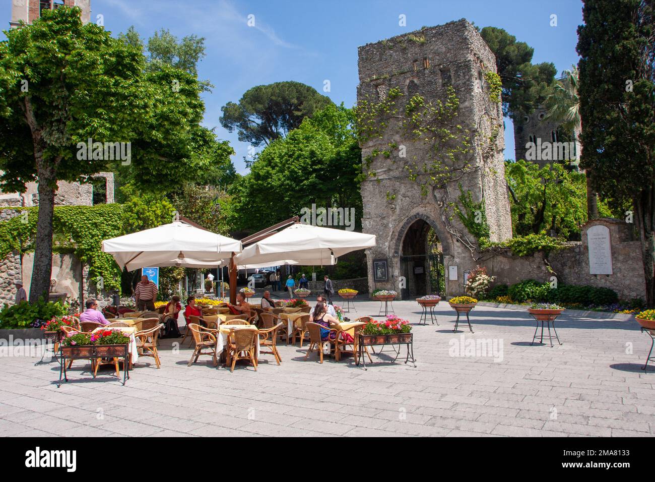 Ravello, Italy - Amalfi Coast Tourist restaurant Stock Photo - Alamy