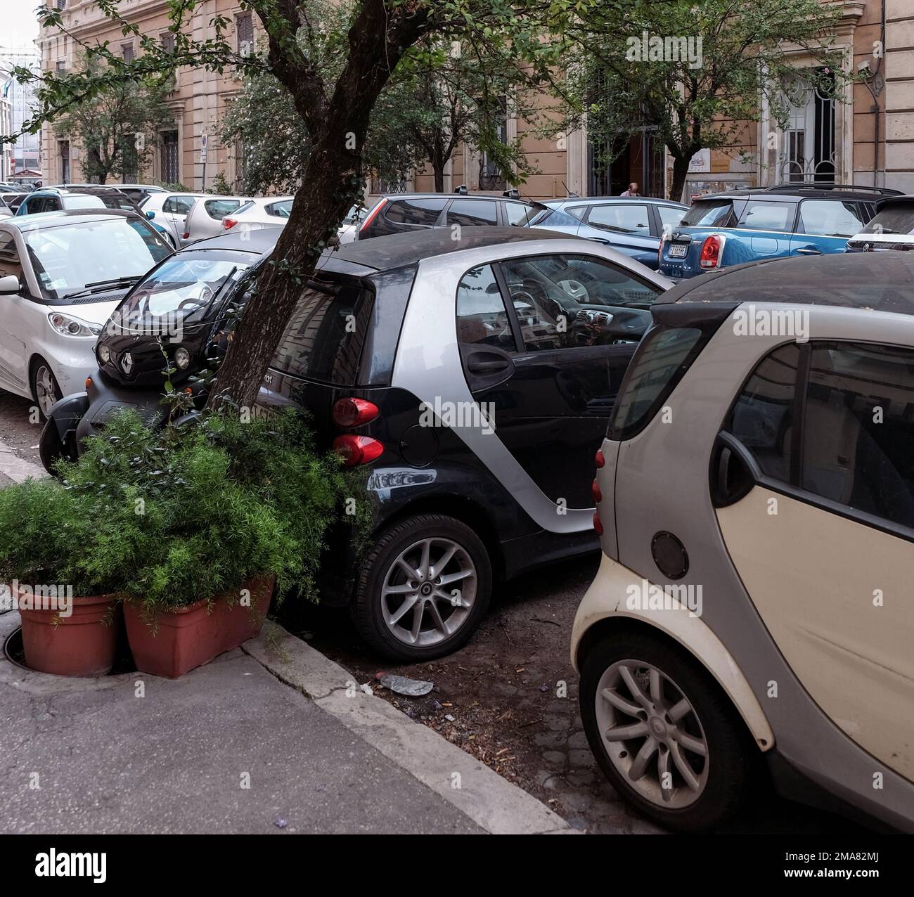 Tight car parking spot hi-res stock photography and images - Alamy
