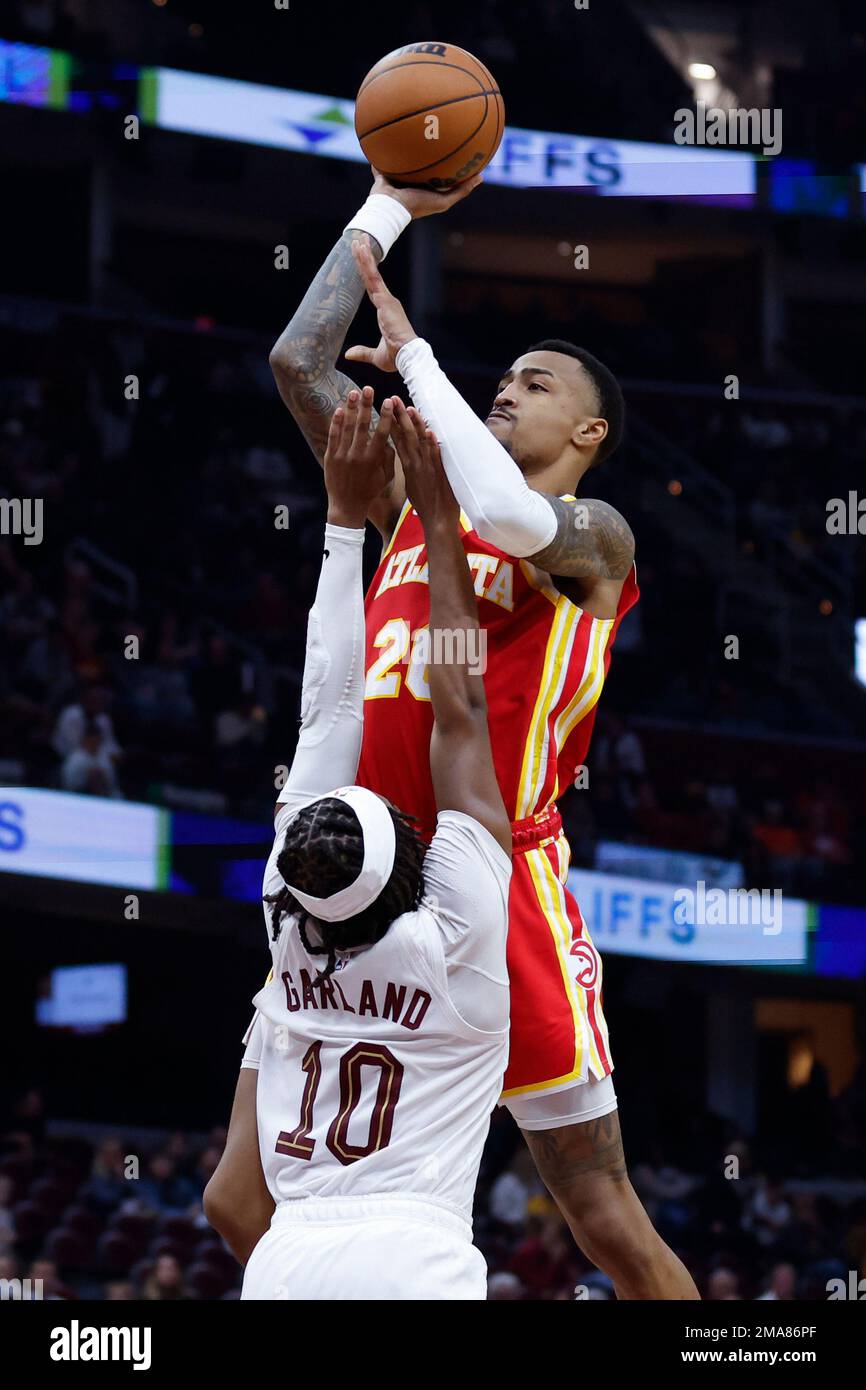 Atlanta Hawks forward John Collins (20) shoots against Cleveland ...