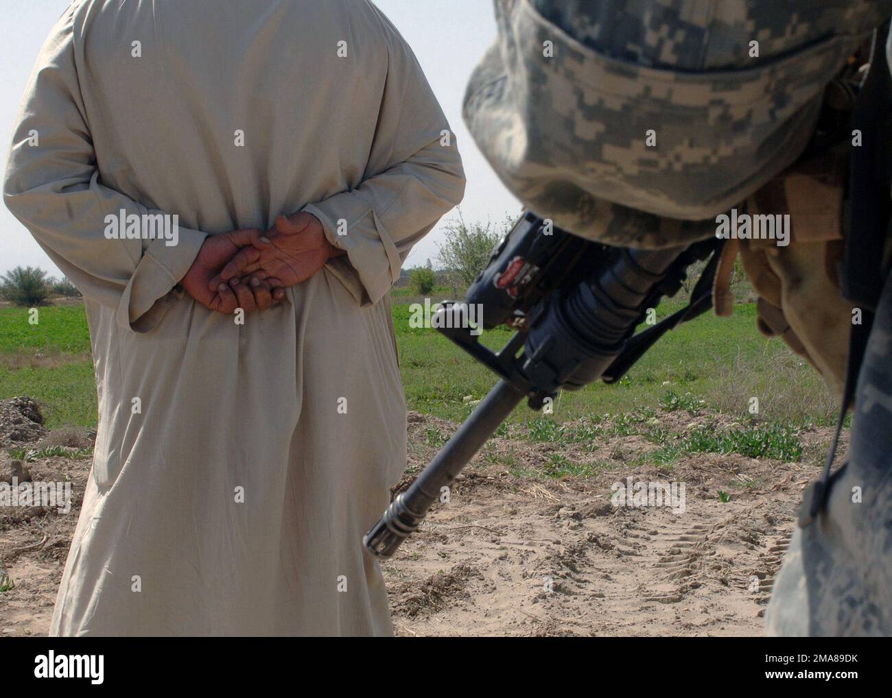 060313-N-6901L-085. Base: Fob Taji State: Baghdad Country: Iraq (IRQ ...