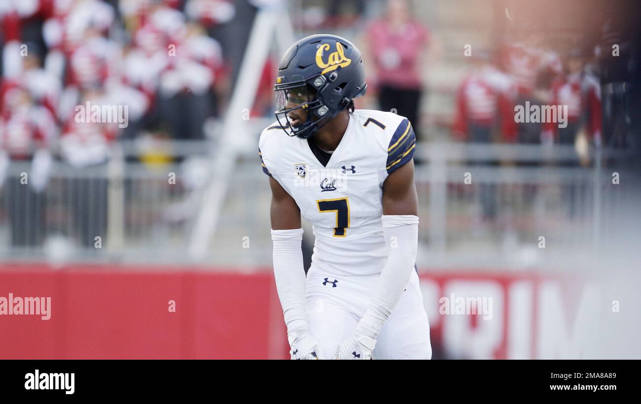 California wide receiver J. Michael Sturdivant lines up for a play ...