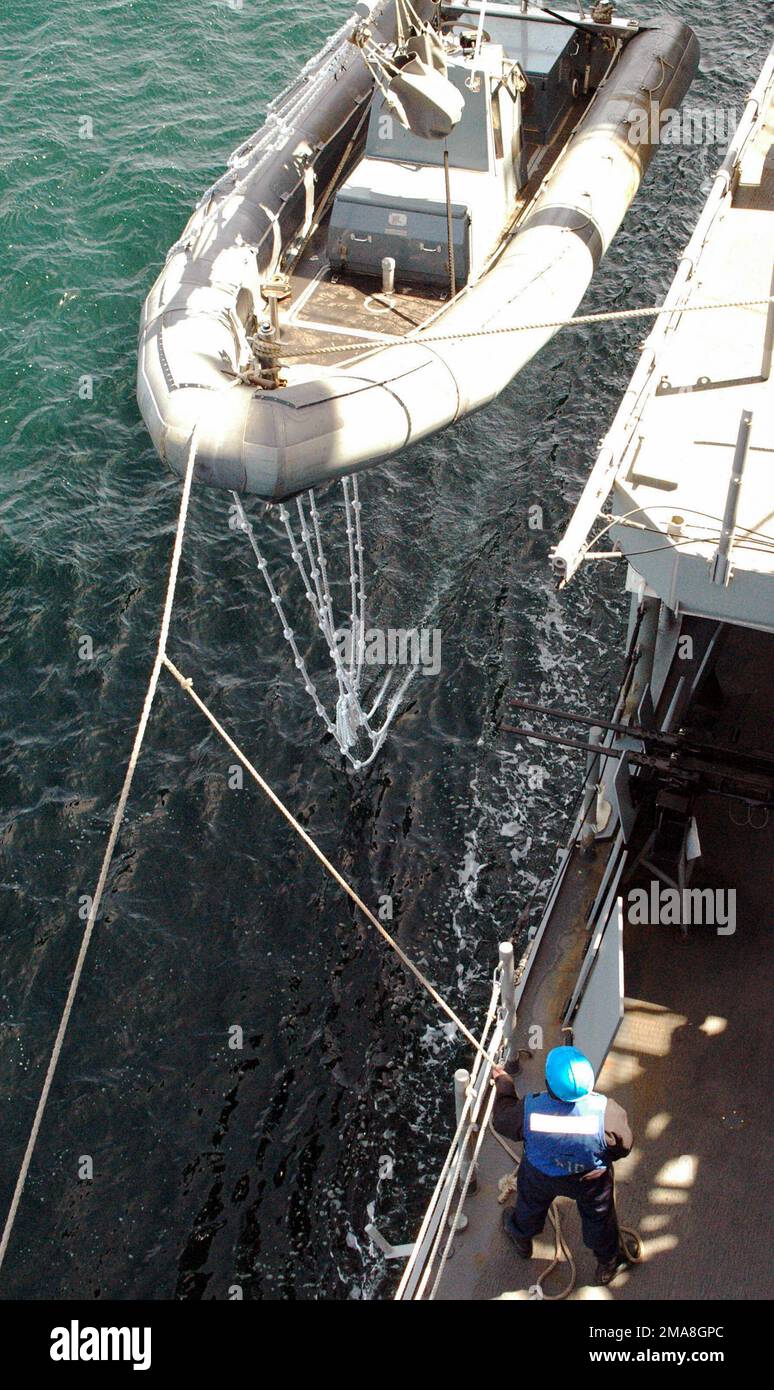 Navy ship uss princeton hi-res stock photography and images - Alamy