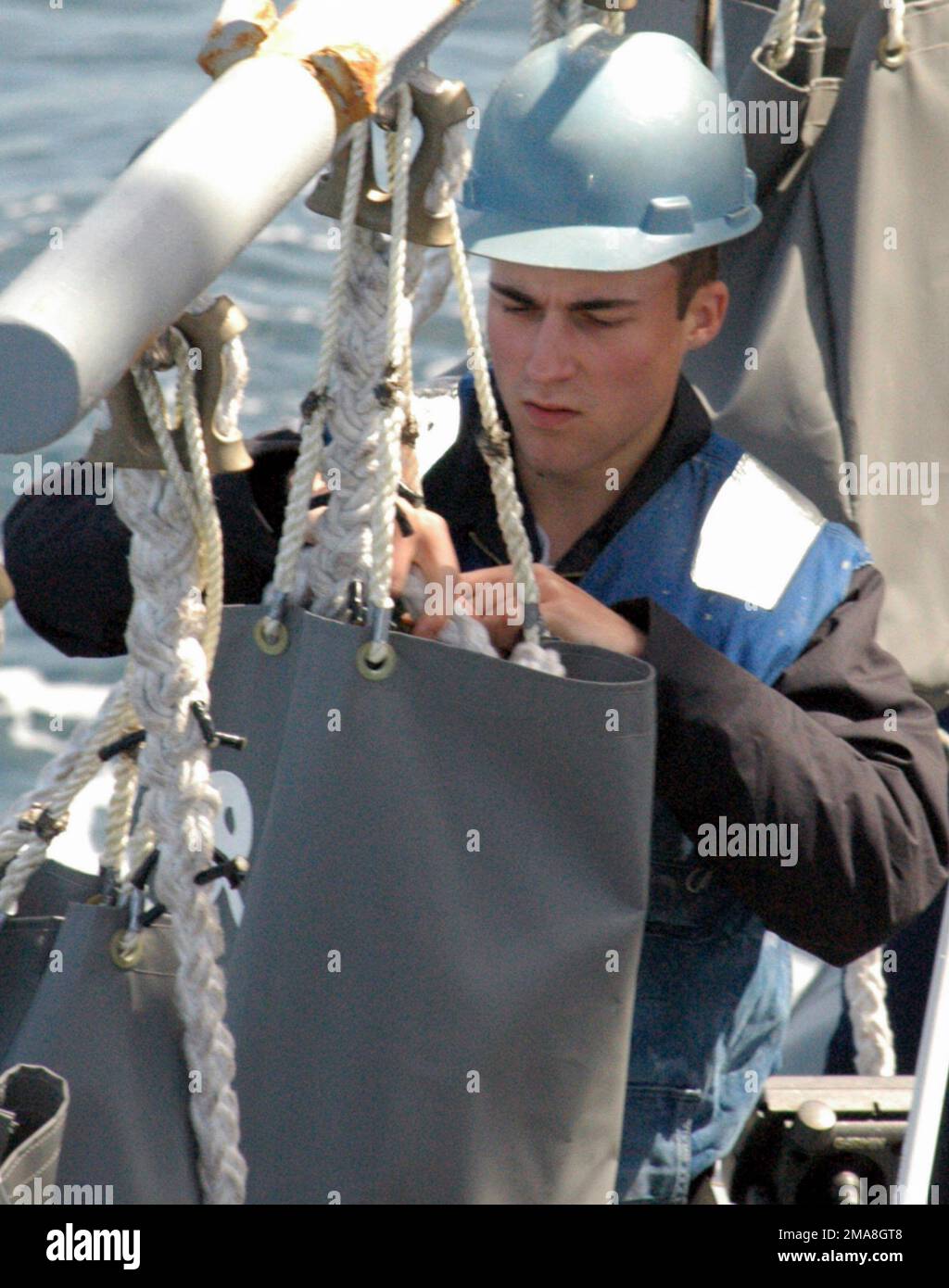 Uss princeton hi-res stock photography and images - Alamy