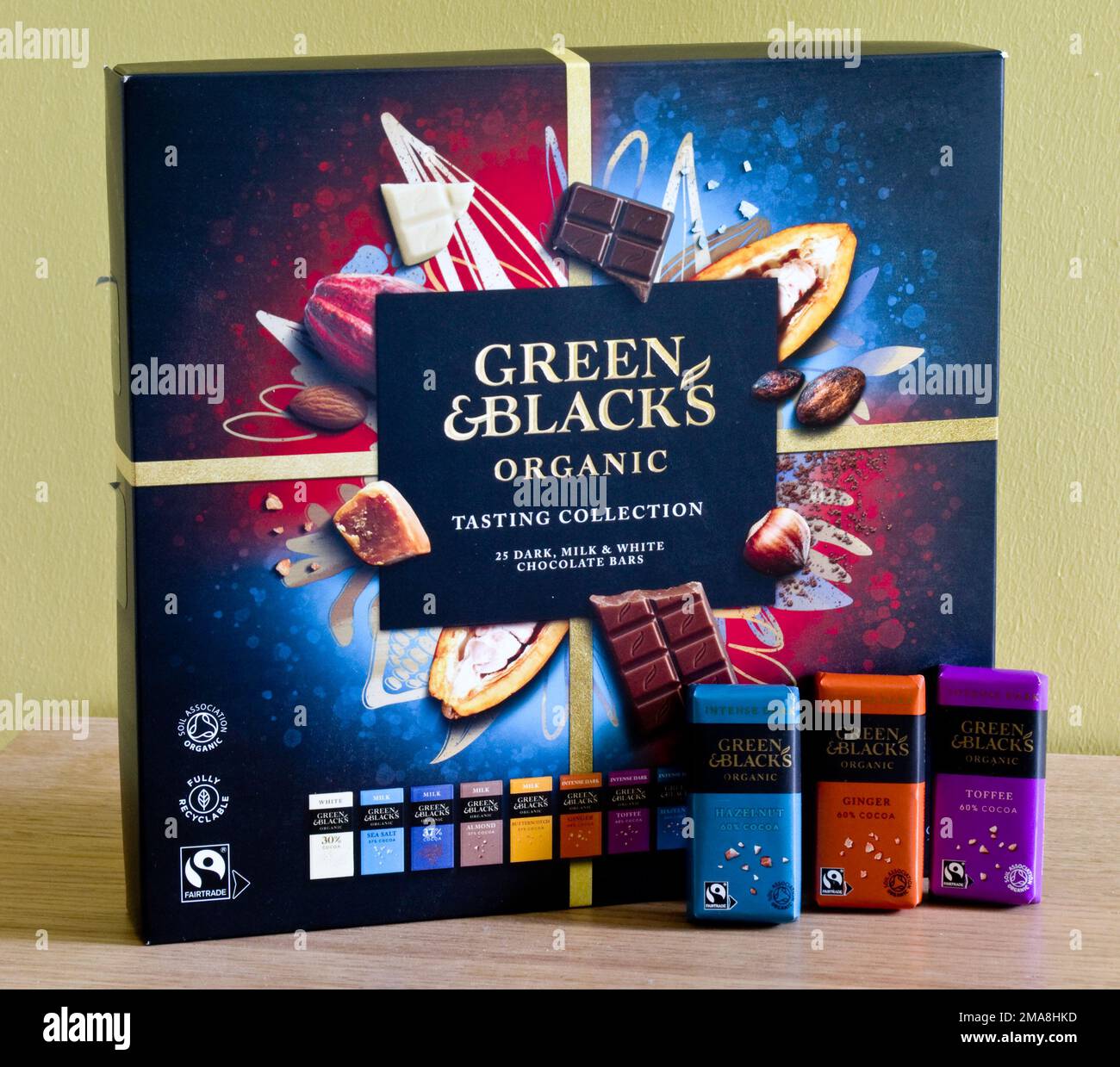Green and blacks chocolates hi-res stock photography and images - Alamy