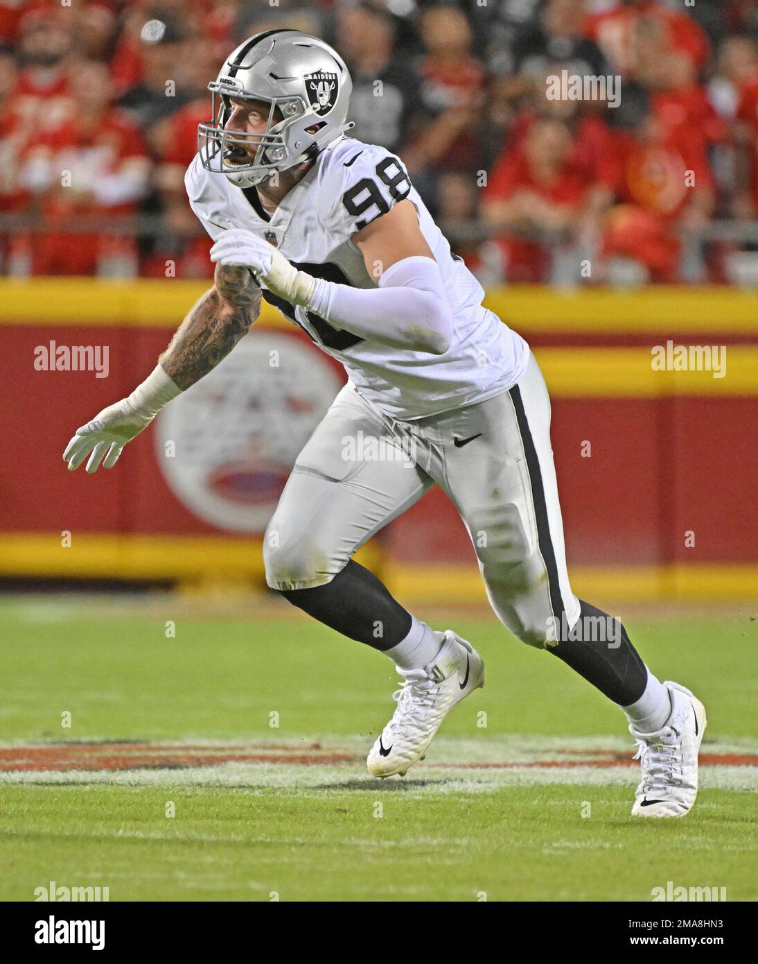 Las Vegas Raiders defensive end Maxx Crosby (98) rushes during an NFL ...