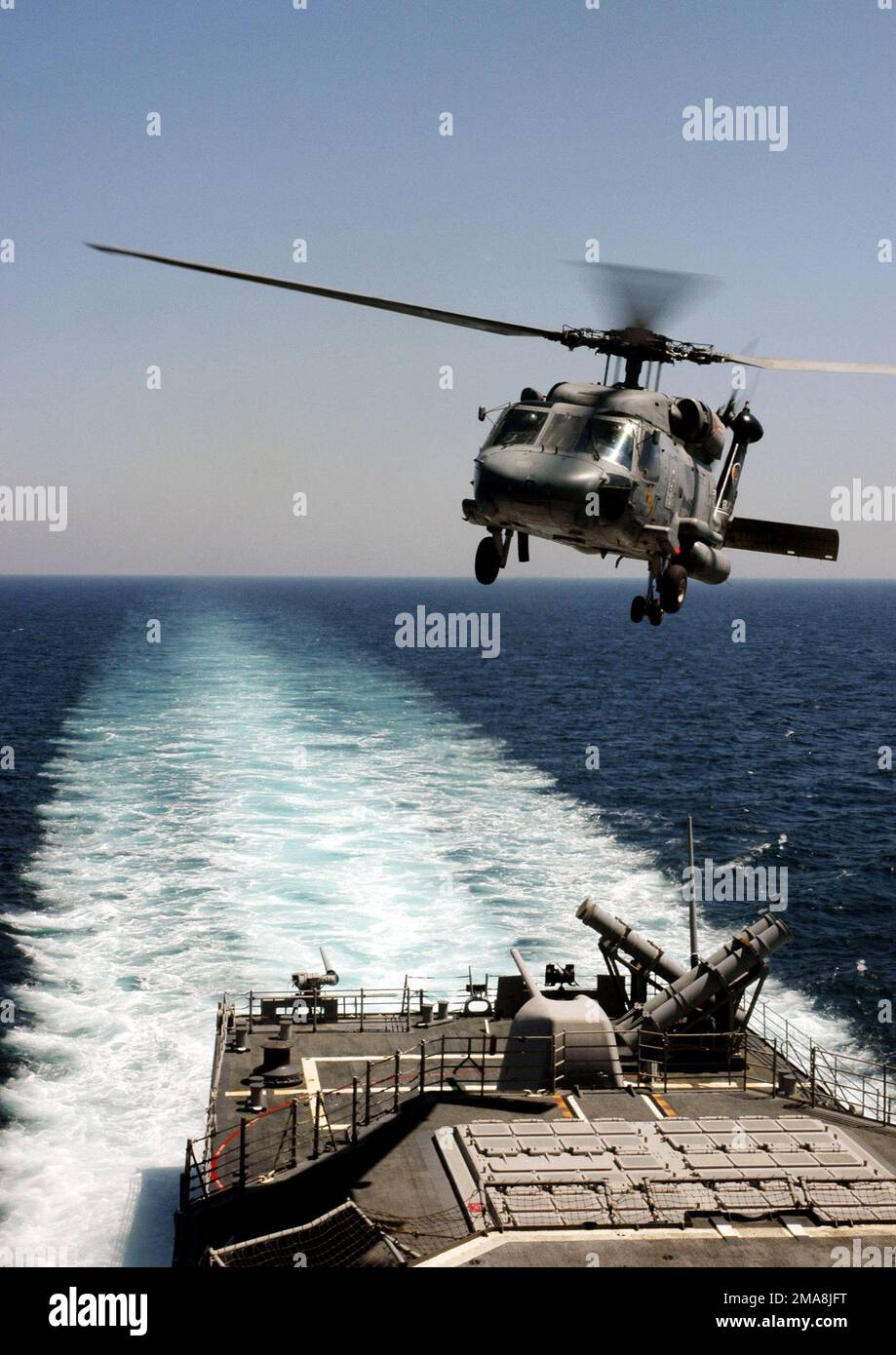 Uss lake champlain cg 57 lak hi-res stock photography and images - Alamy