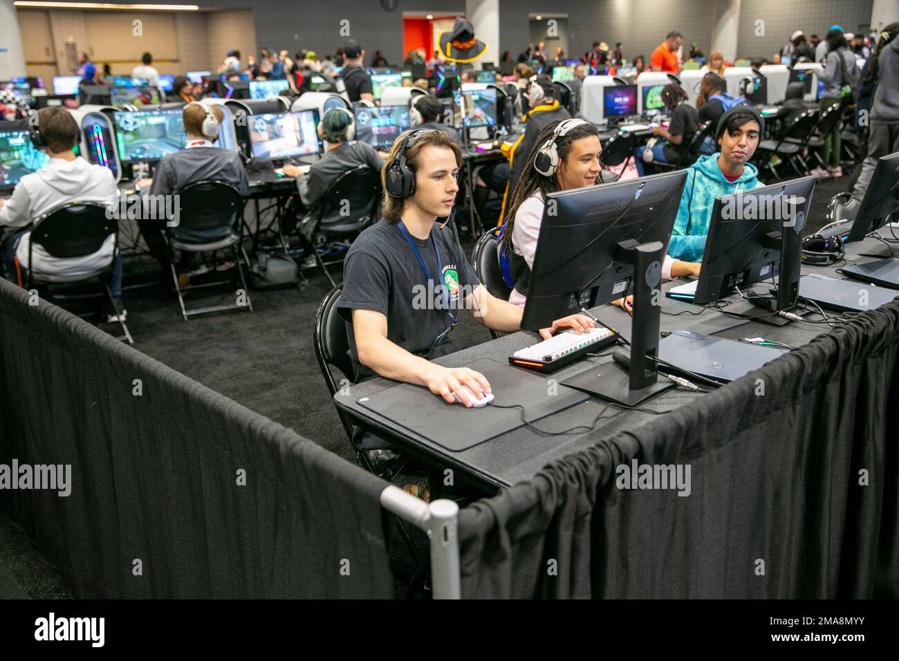 People play video games during New York Comic Con at the Jacob K ...