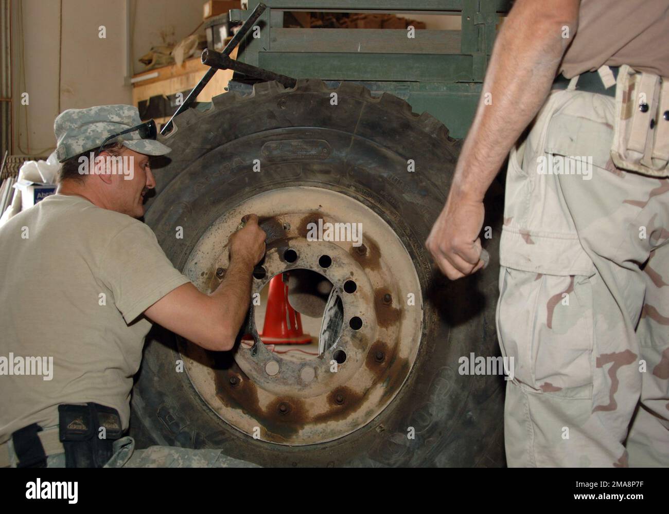 060405-A-1211S-001. Subject Operation/Series: IRAQI FREEDOM Base: Cob ...