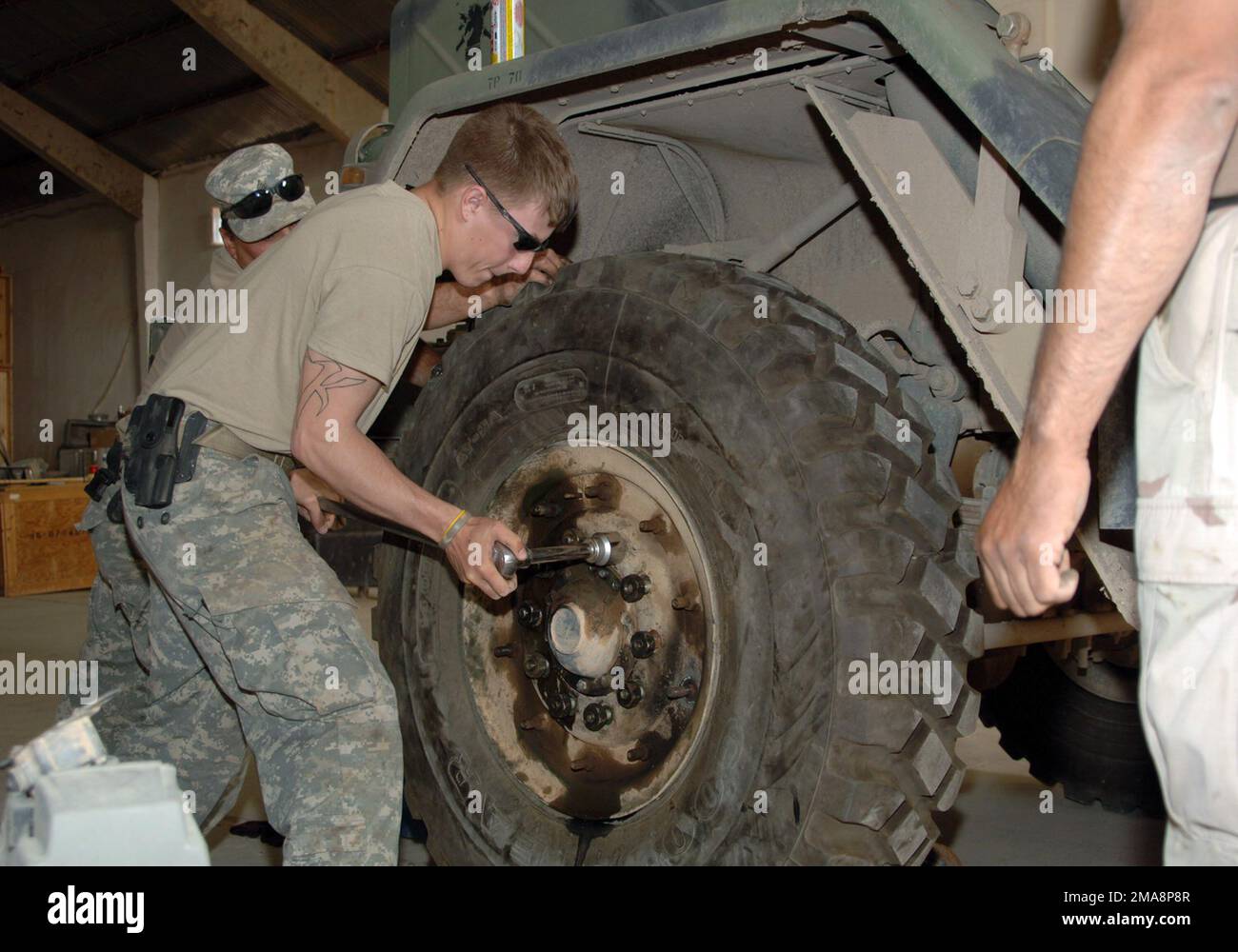 060405-A-1211S-037. Subject Operation/Series: IRAQI FREEDOM Base: Cob ...