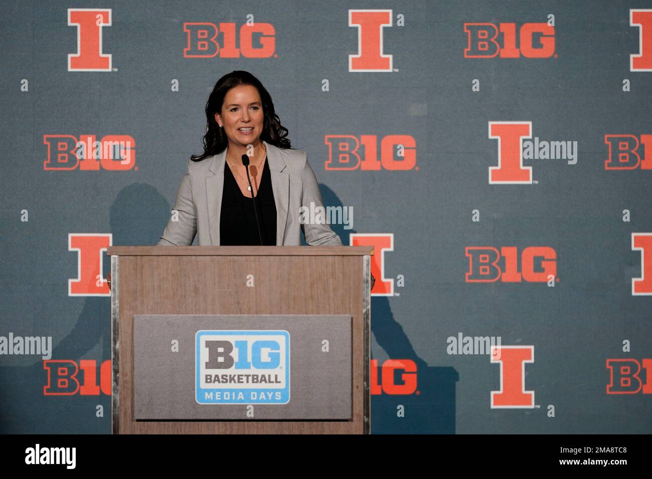 Illinois women's head coach Shauna Green speaks during Big Ten NCAA ...