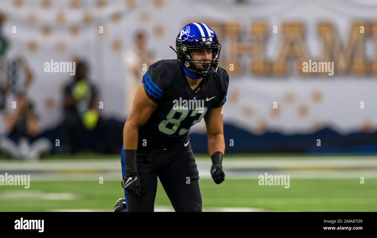 BYU Cougars tight end Isaac Rex (83) runs upfield on offense during an ...