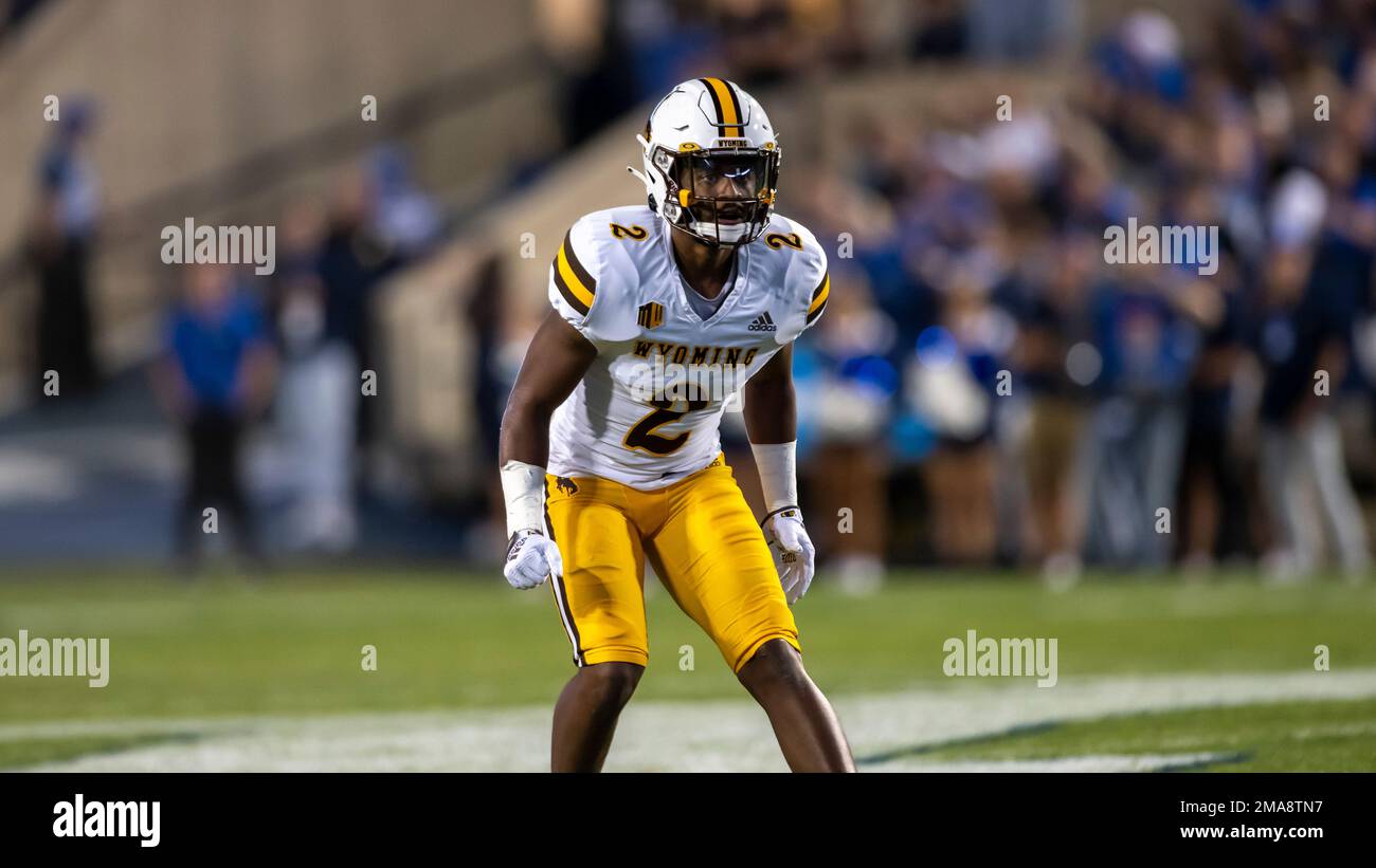 Wyoming Cowboys nickel back Keonte Glinton (2) lines up on offense ...