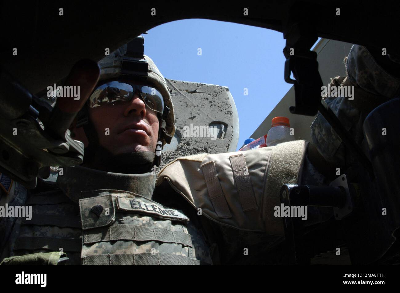 060410-A-6365W-056. Subject Operation/Series: IRAQI FREEDOM Base ...