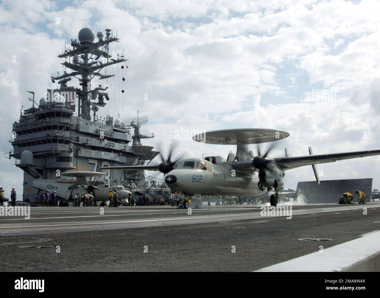 Uss george washington security hi-res stock photography and images - Alamy