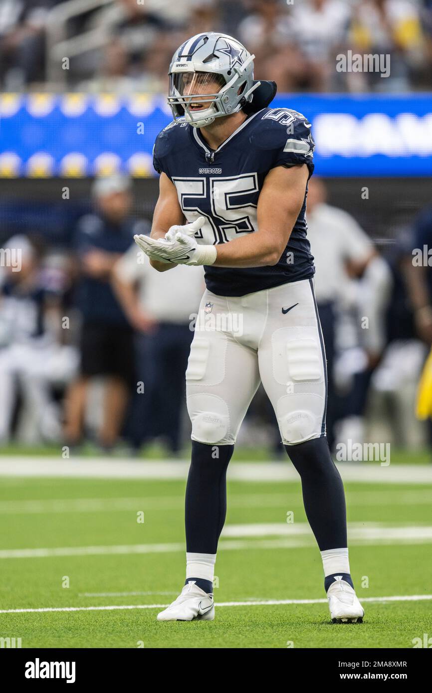 Dallas Cowboys linebacker Leighton Vander Esch (55) gestures during an ...