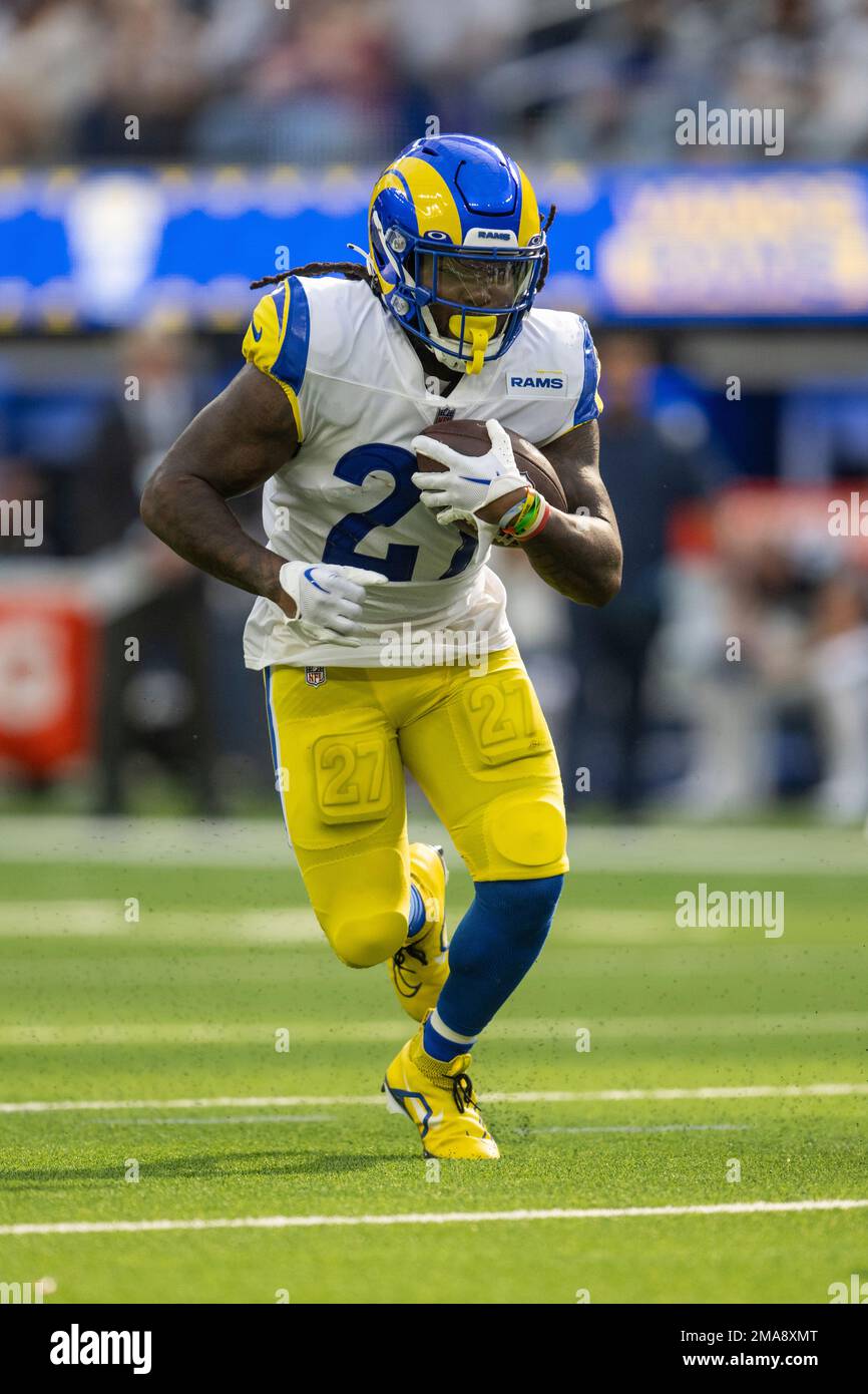 Los Angeles Rams running back Darrell Henderson Jr. (27) runs with the ...