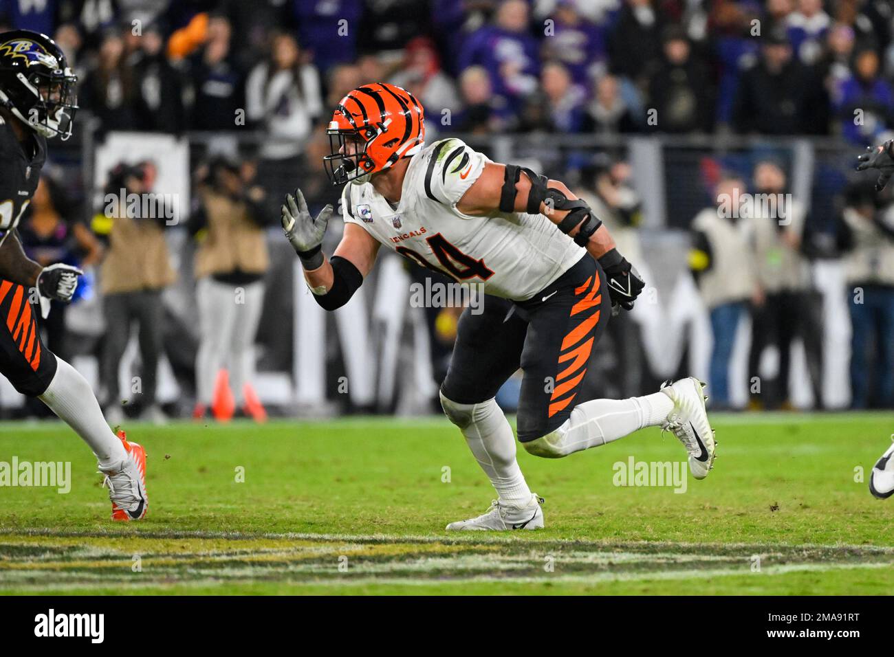 Cincinnati Bengals defensive end Sam Hubbard (94) in action during the ...