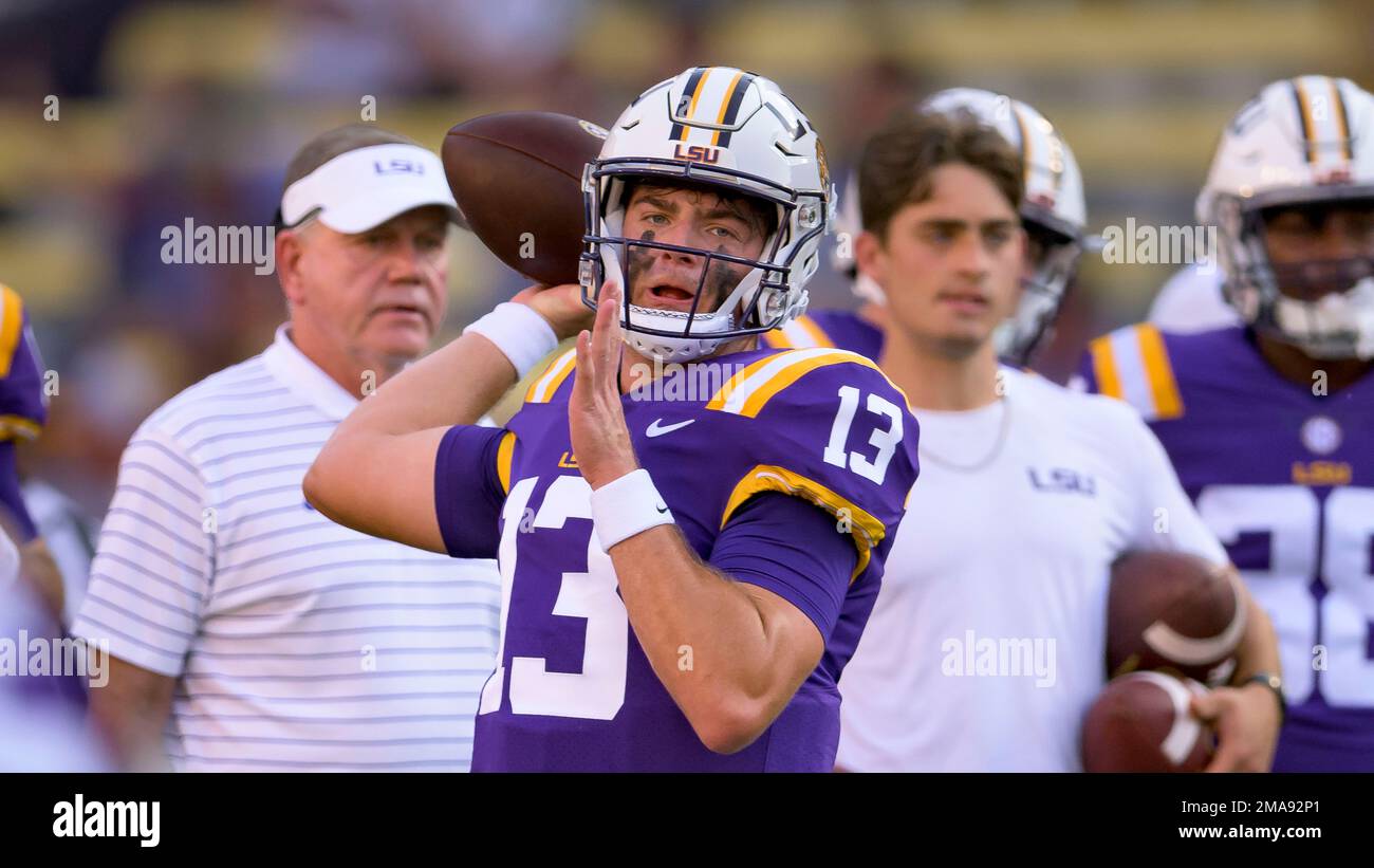 LSU quarterback Garrett Nussmeier (13) throws during an NCAA football ...
