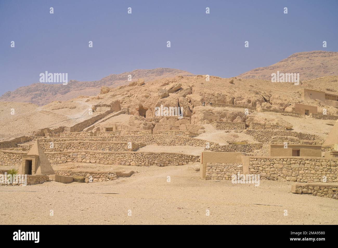 Nekropole Gräber der Noblen, Theben-West, Ägypten Stock Photo - Alamy