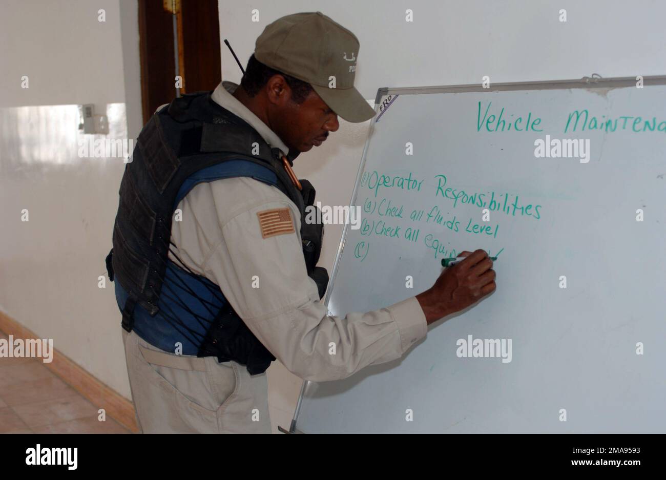 060417-A-6311S-028. Base: Mahmudiya Country: Iraq (IRQ) Scene Major ...