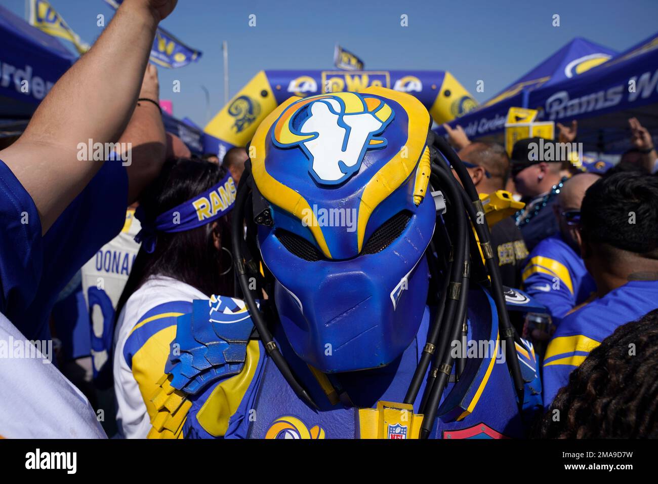 Los Angeles Rams fans tailgate before an NFL football game against the ...