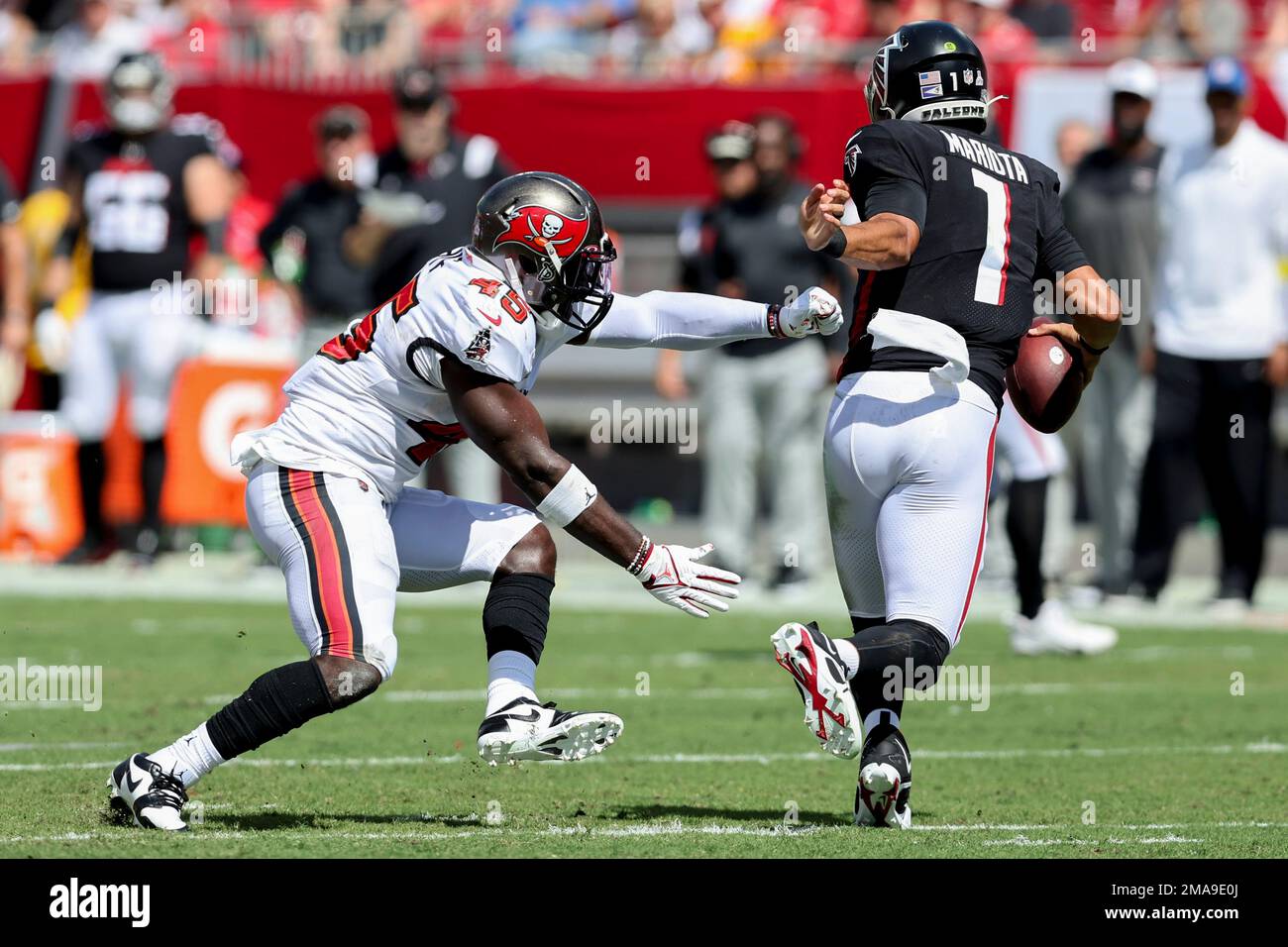 Atlanta Falcons quarterback Marcus Mariota (1) near Tampa Bay ...