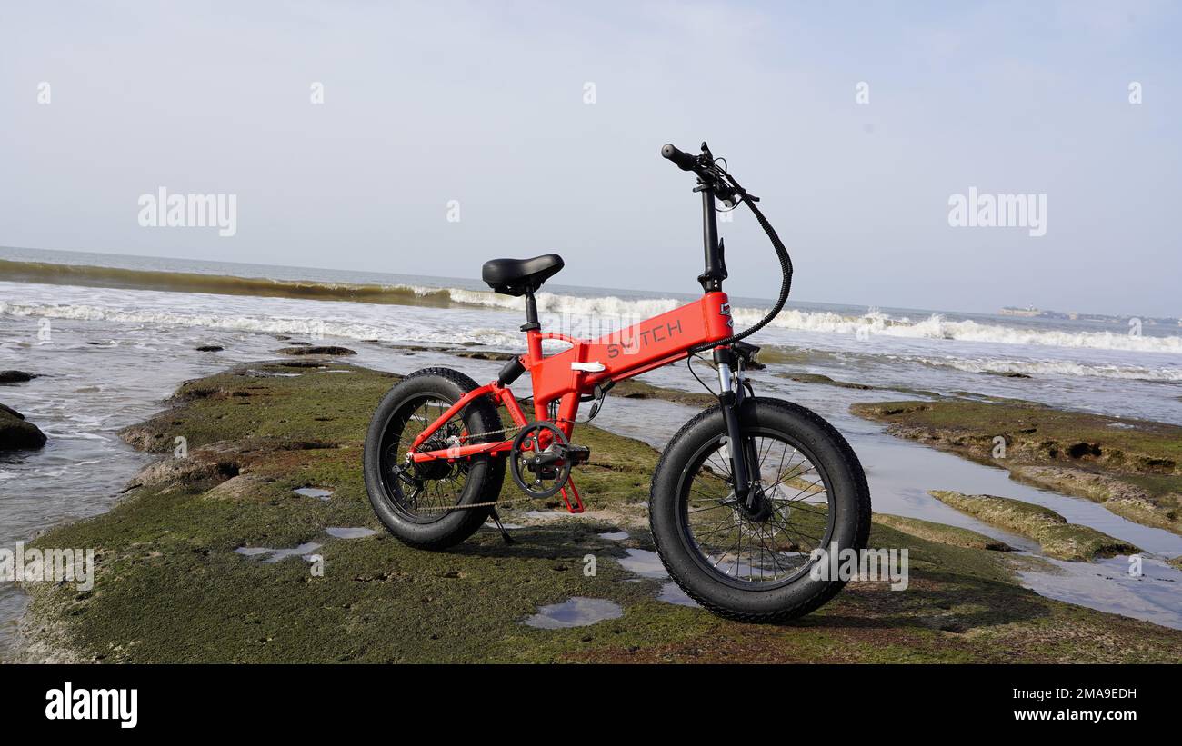 Red ebike hi-res stock photography and images - Alamy